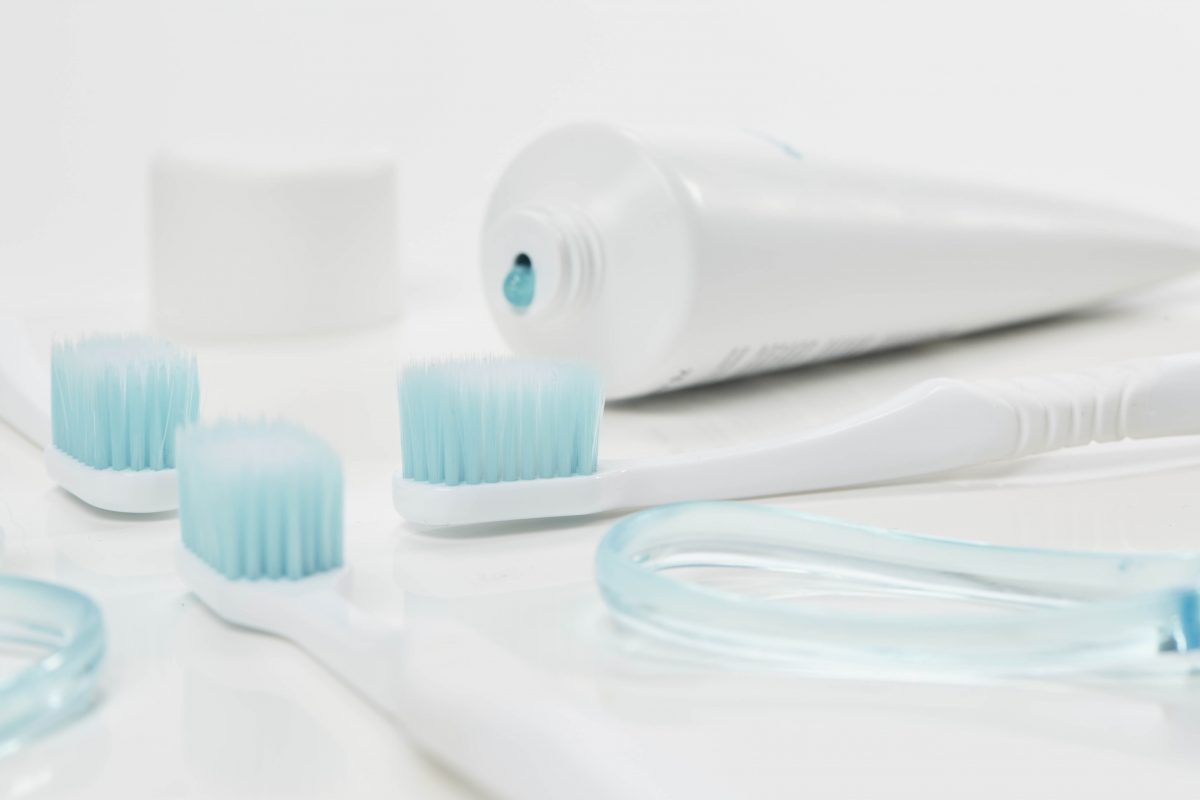 blue®m dispozitiv pentru curatat limba - BluemCare